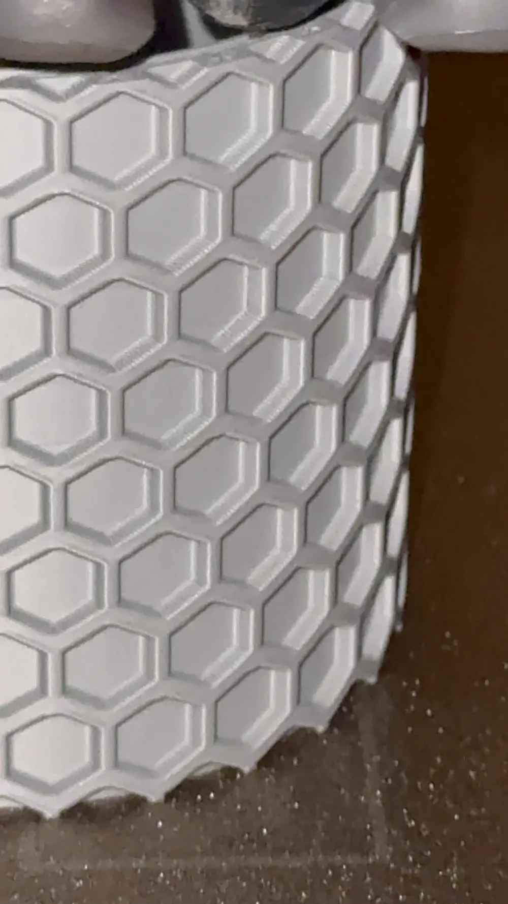 Honeycomb Texture rollers - Free 3D Print Model - MakerWorld