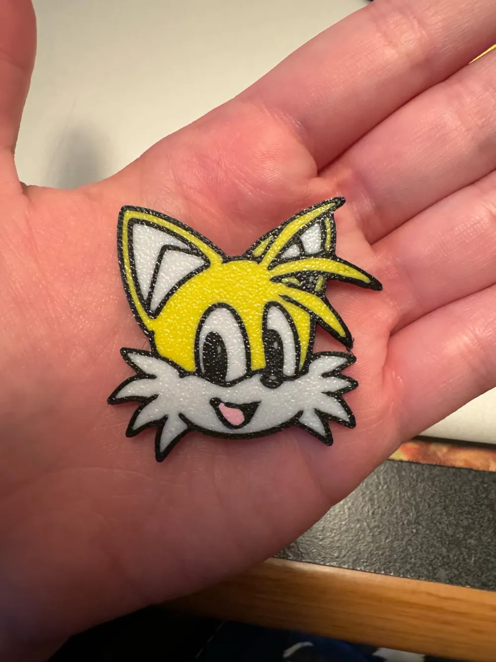 Tails Magnet/Keychain by PandaBare101 - MakerWorld