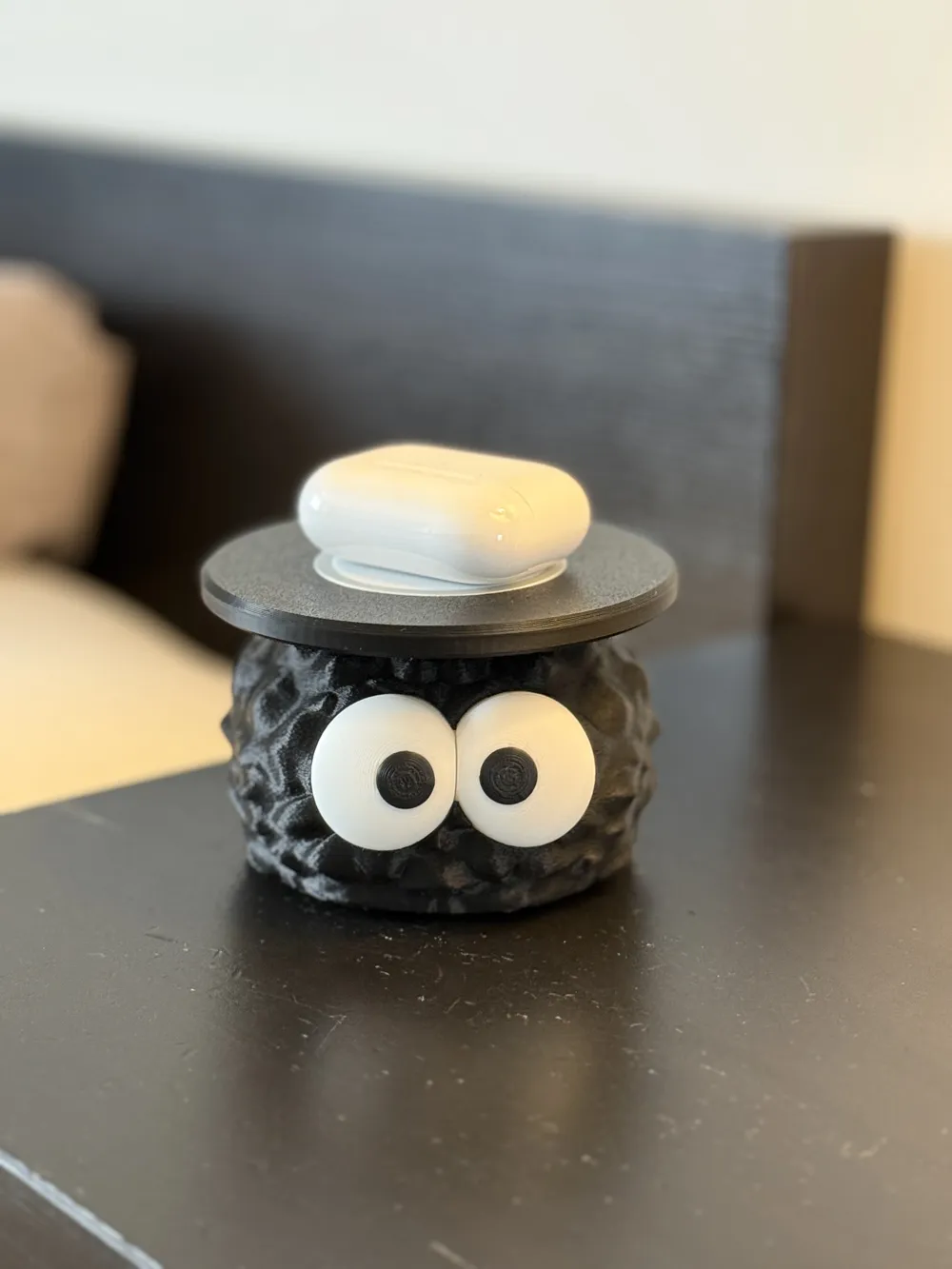 Soot Sprite AirPods Tray and Charger - Free 3D Print Model - MakerWorld