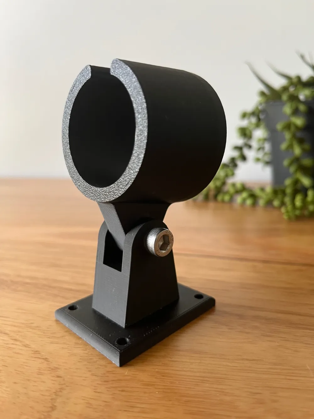 Microphone mount/holder - Free 3D Print Model - MakerWorld