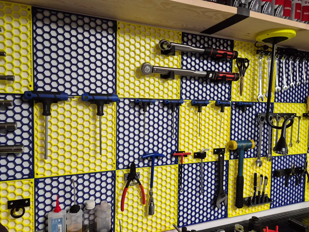 Honey Comb Wall by 3D DECO MakerWorld: Download Free 3D Models