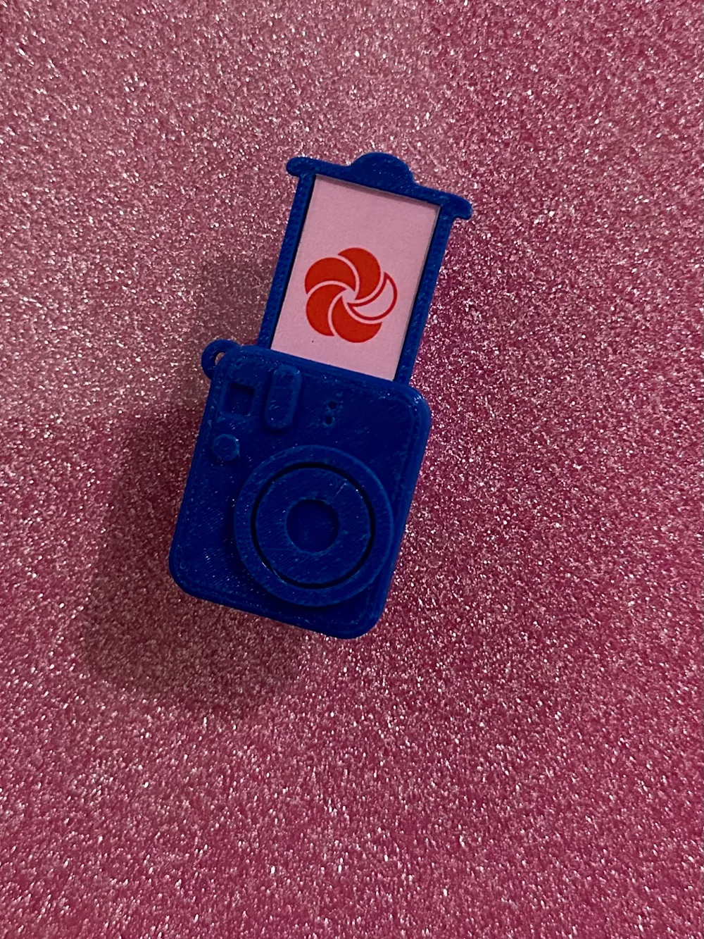 mini camera keychain - Free 3D Print Model - MakerWorld