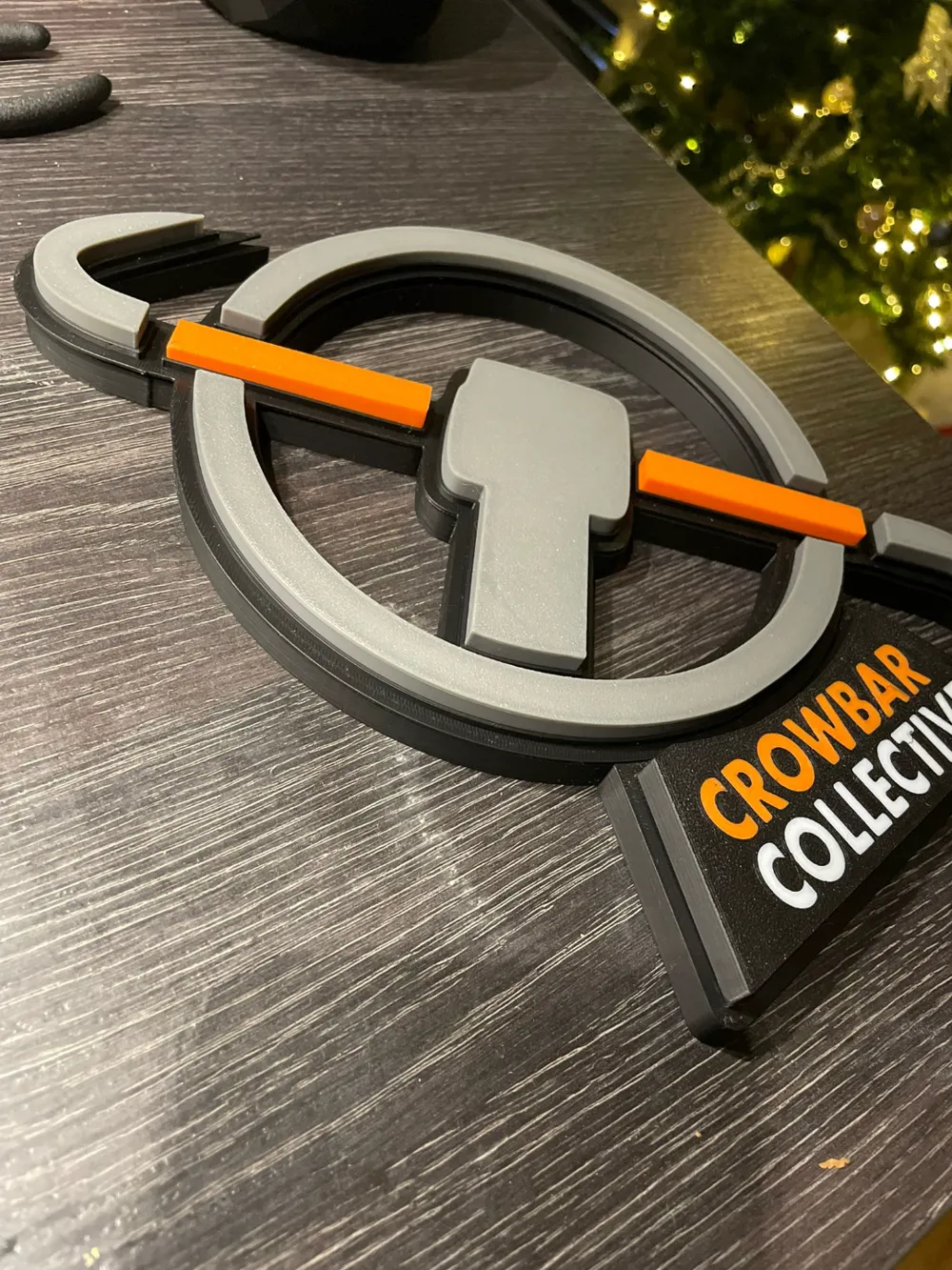 Crowbar Collective lightbox (Black Mesa,Half life) by leafy_priints ...