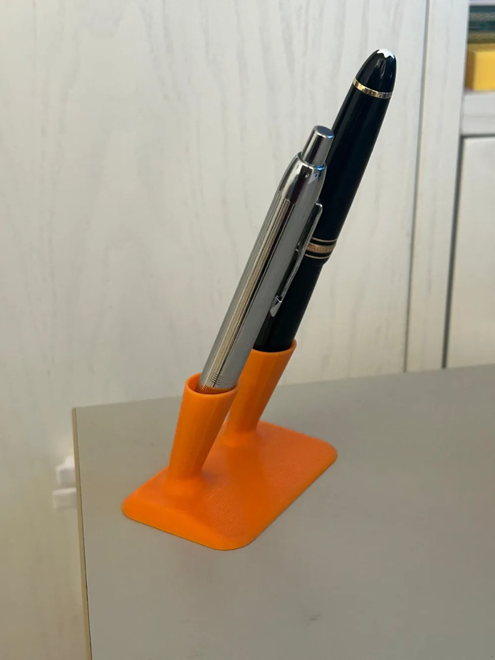 Double pen holder by Antonio - MakerWorld