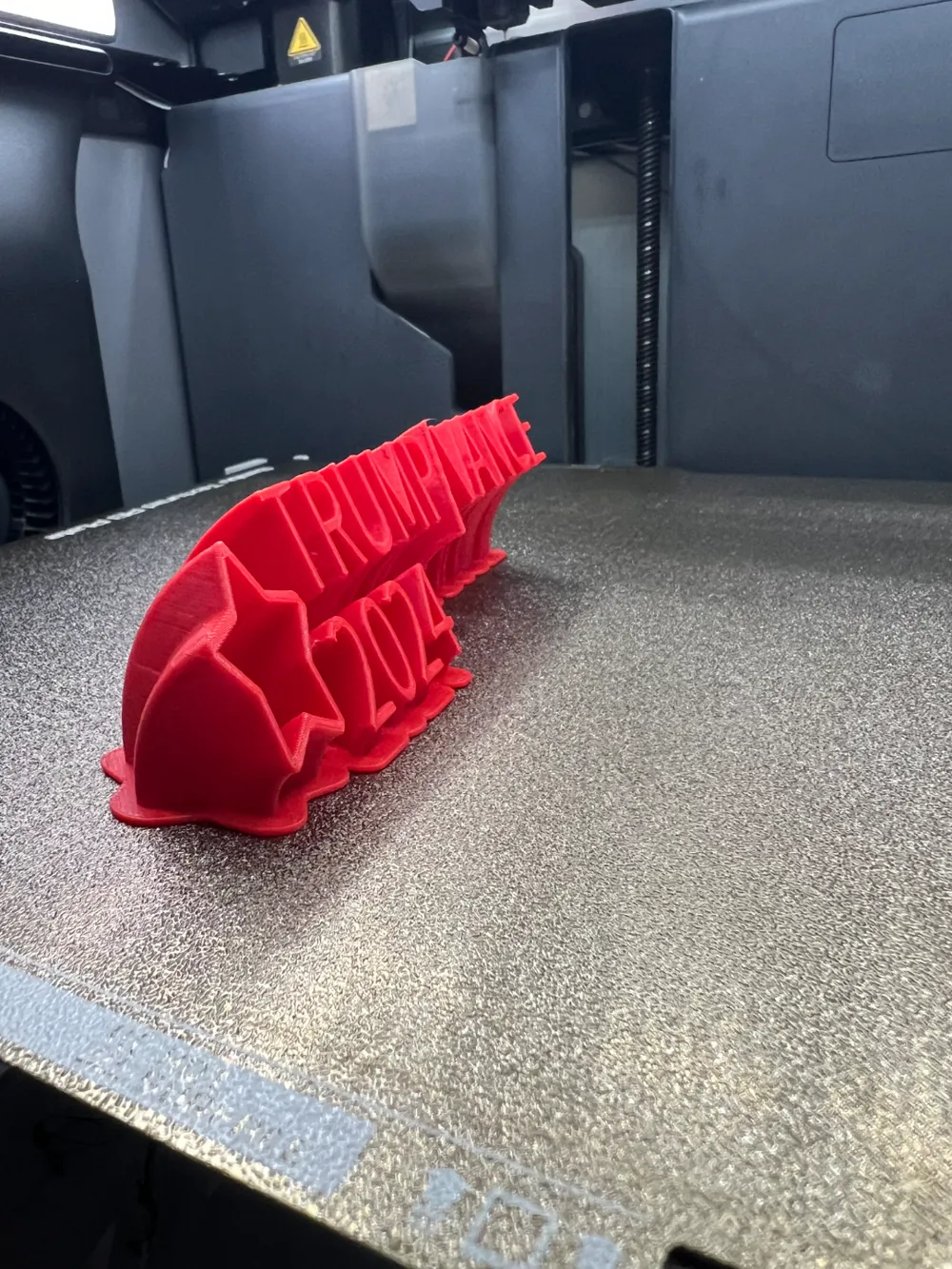 TRUMP - VANCE DESK SIGN Remixed by 3Dprinting4fun - MakerWorld