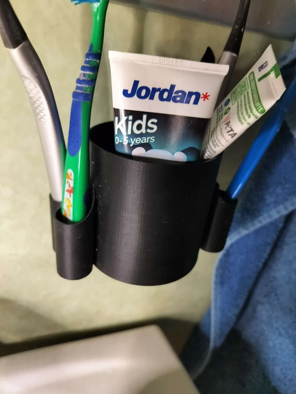 Bathroom Collection (hygiene bin, toothbrush wall holder, towel shelf ...