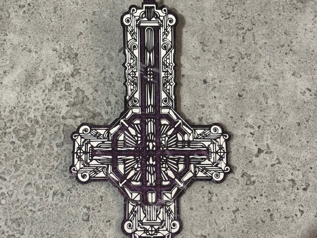 Voller Ghost Meliora Grucifix 2-Farben Wandhalter – Kostenloses 3D ...