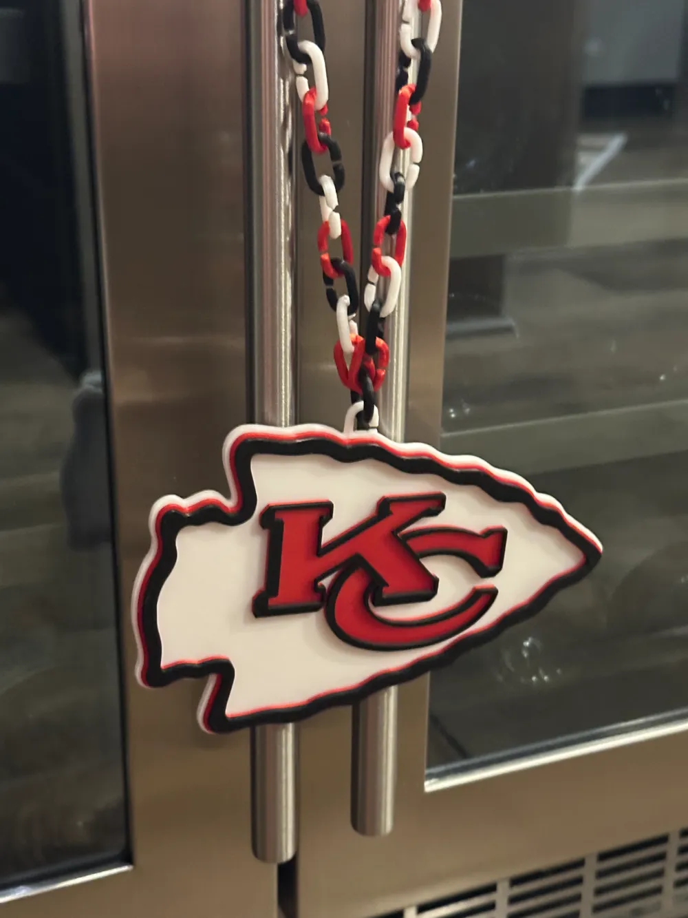 Kansas City Chiefs Pendant & Chain - Free 3D Print Model - MakerWorld