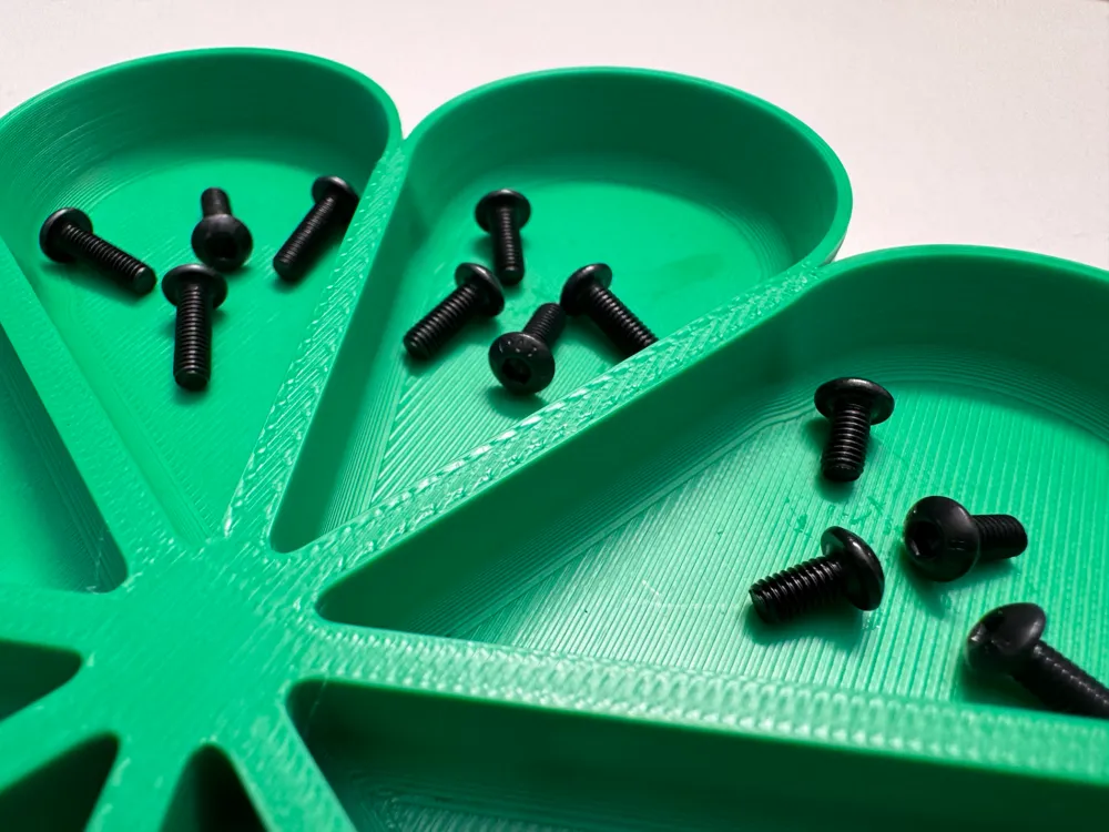 Magnetic screw tray/holder by Matthias - MakerWorld