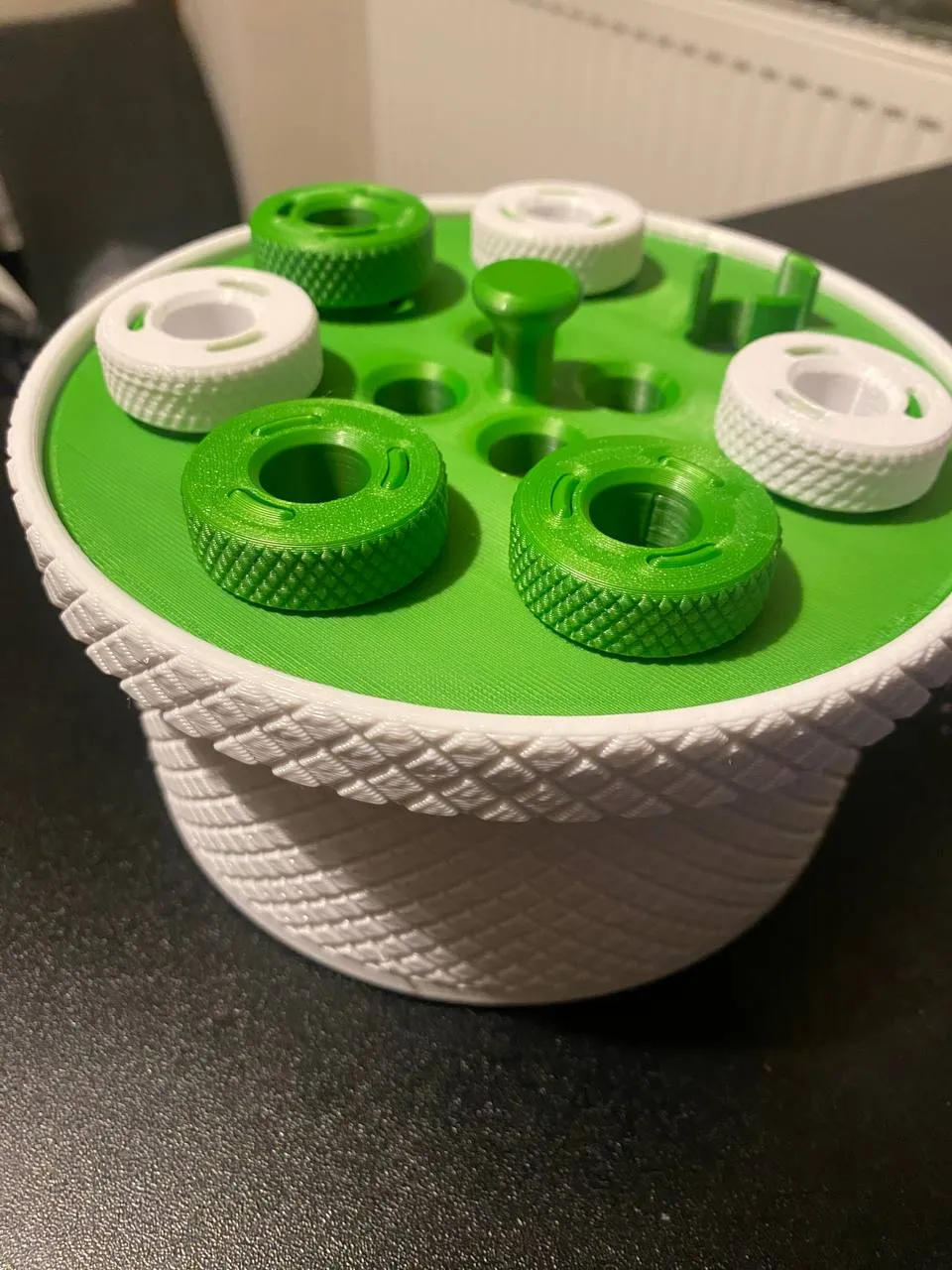 Multi-Bottle Seed Starter for Kratky Hydroponic - Free 3D Print Model ...