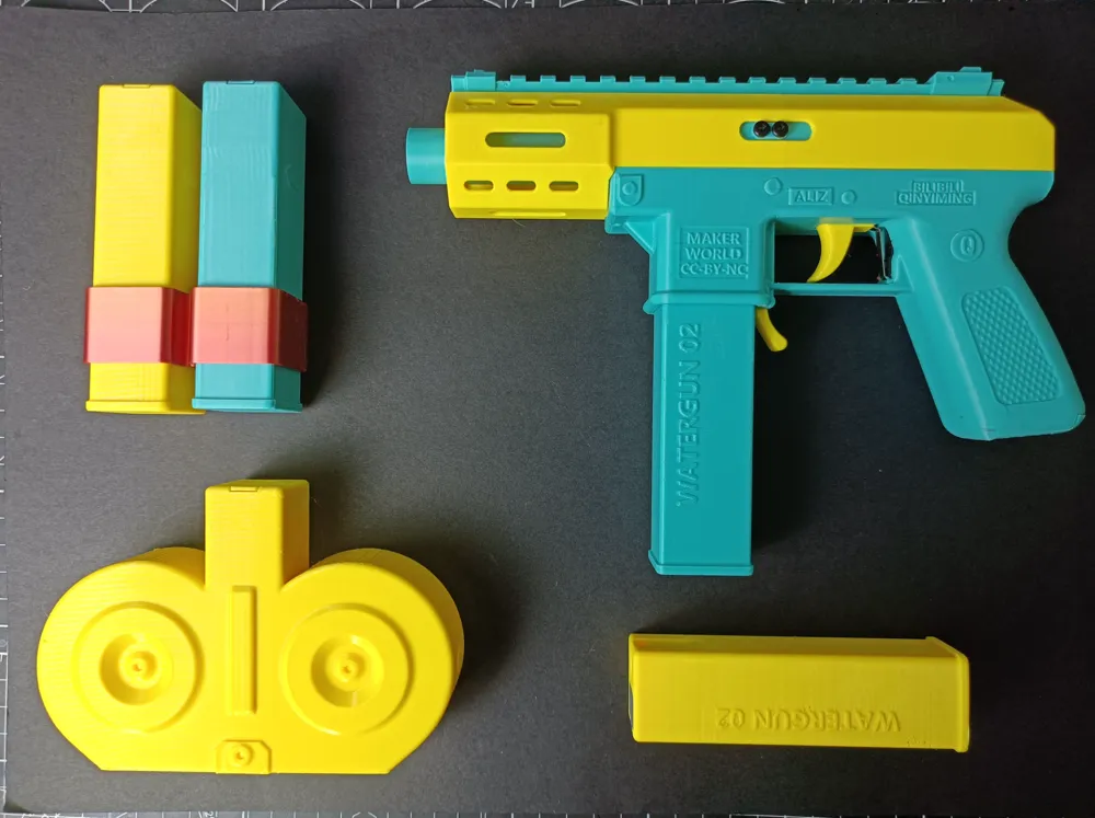TEC-9 / T-15 water toy gun by QYM 3D 脑洞造物秦一鸣 MakerWorld: Download Free ...