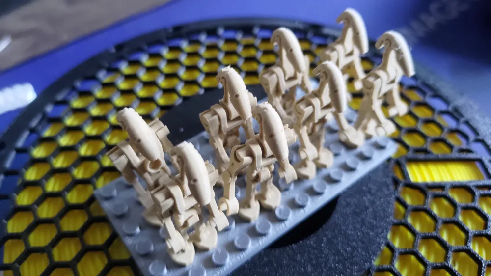 Star Wars Brick MiniFig B1 Battle Droid sw0001b - Free 3D Print Model ...