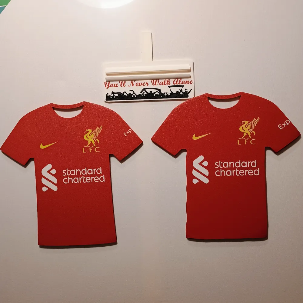 Liverpool F.C. soccer jersey + stand. by Brammerdk MakerWorld: Download ...