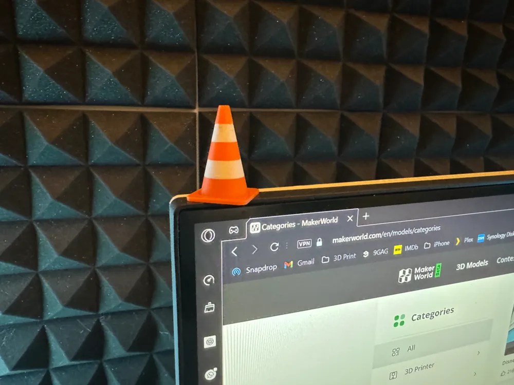 Traffic Cone by giuliomaffei90 - MakerWorld