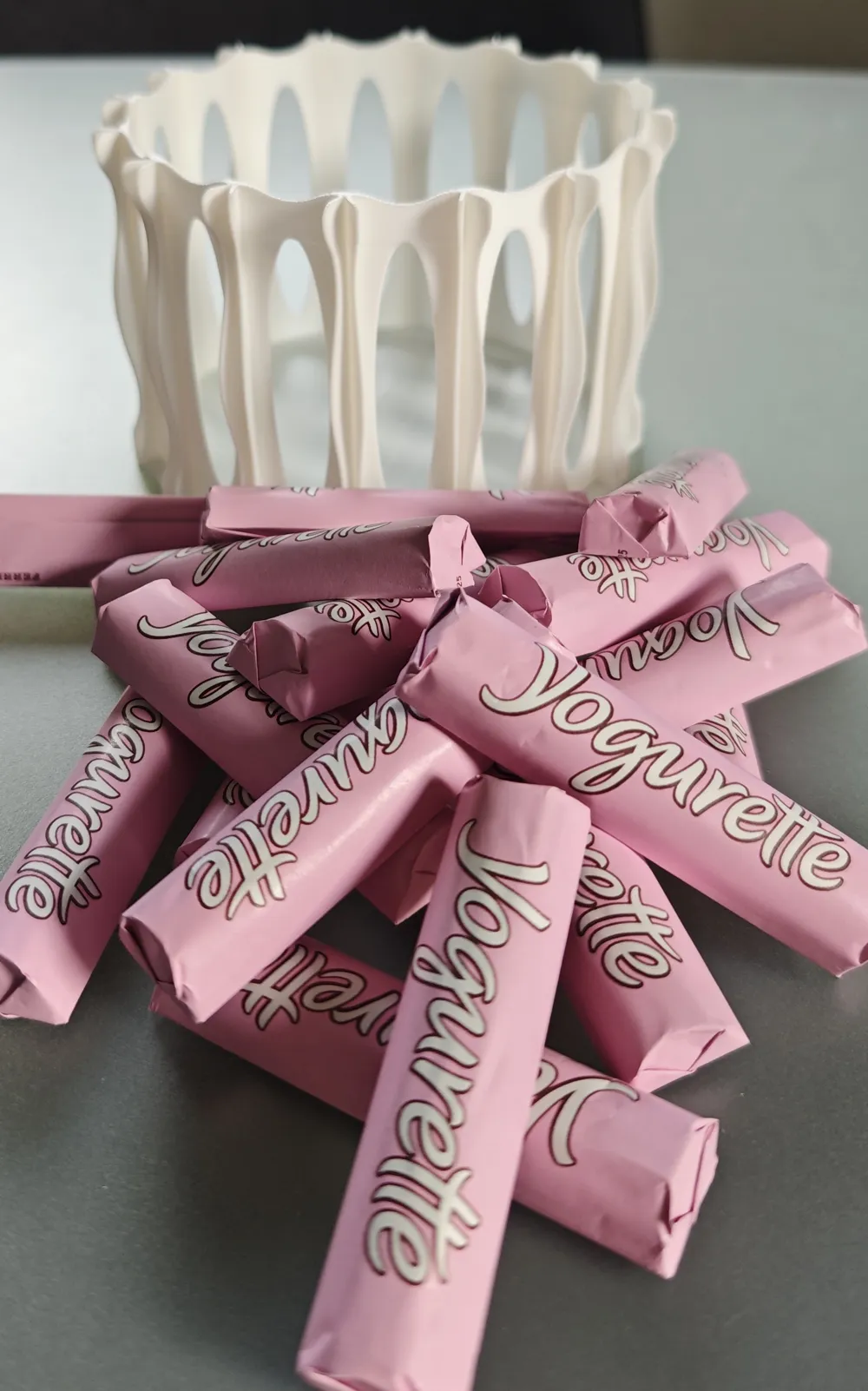 Yogurette Round Gift Box - Free 3D Print Model - MakerWorld