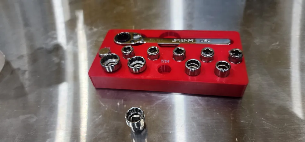 Low profile ratchet/socket set storage - Free 3D Print Model - MakerWorld