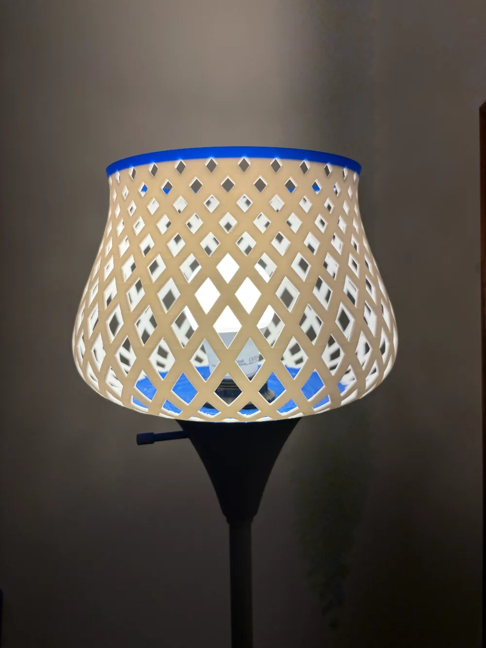 Floor Lamp Shade 2 by GrampsDesigns - MakerWorld