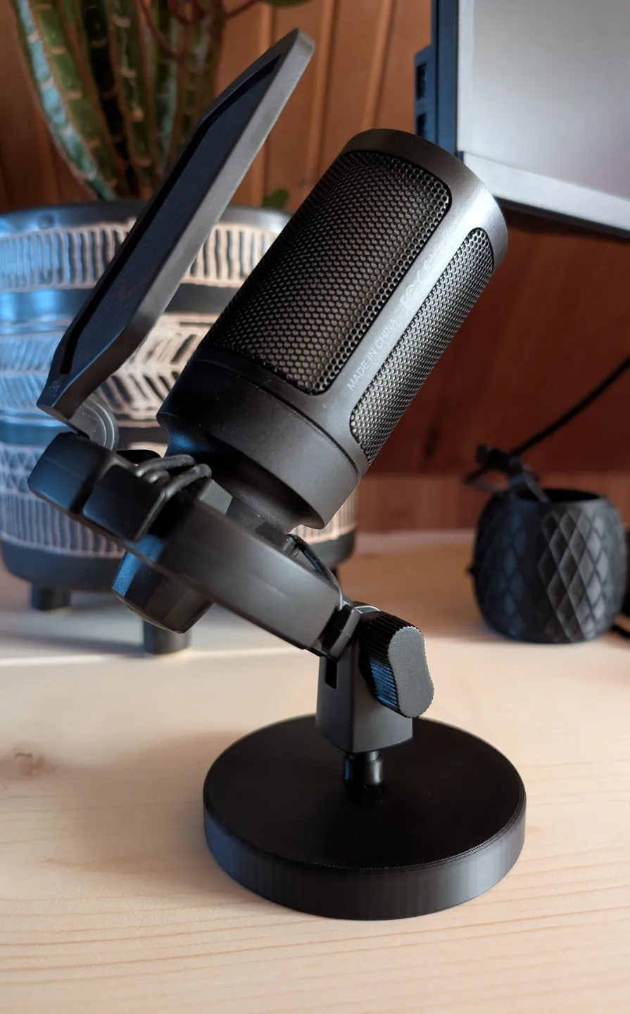 Microphone Stand with 3/8" Thread by XLBORA MakerWorld: Download Free ...