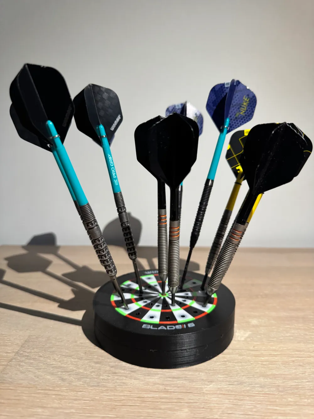 darts holder / darts dock by Diepzeekroket MakerWorld: Download Free 3D ...