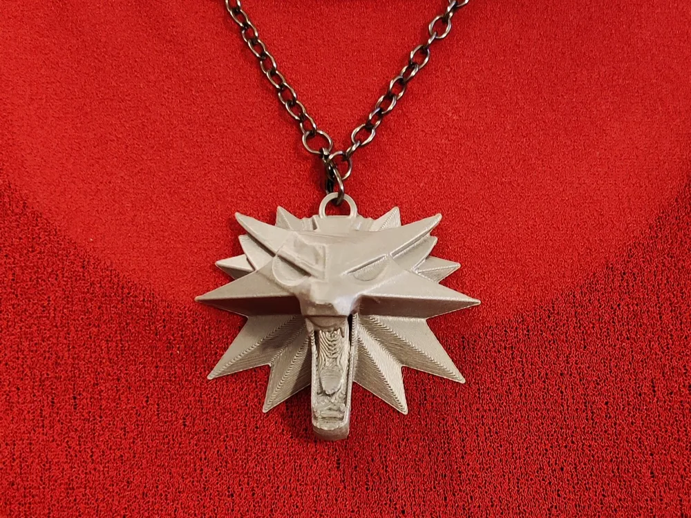 The Witcher - Wolf Medallion by Levi Moore - MakerWorld