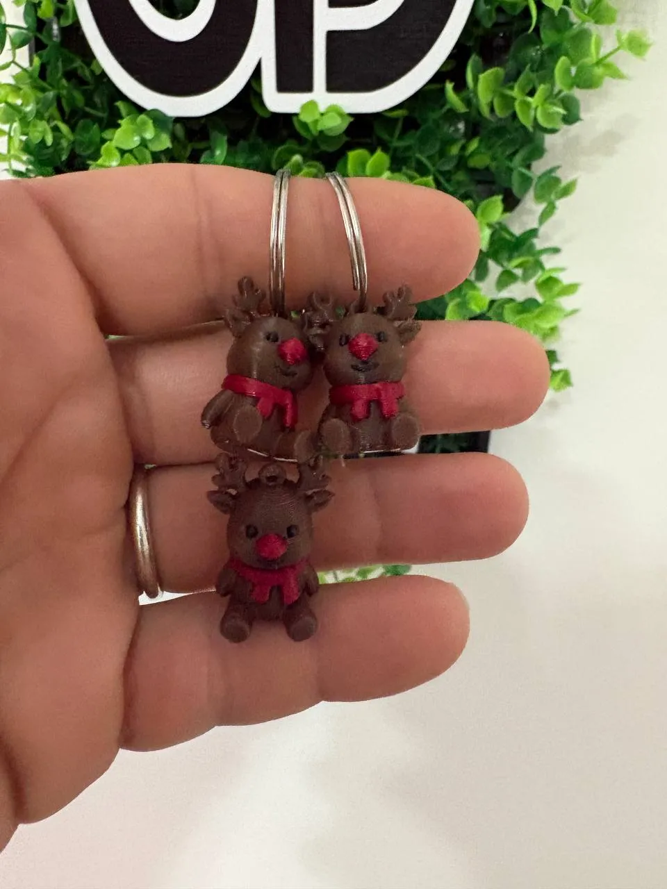 Christmas Reindeer Keychain - Free 3D Print Model - MakerWorld
