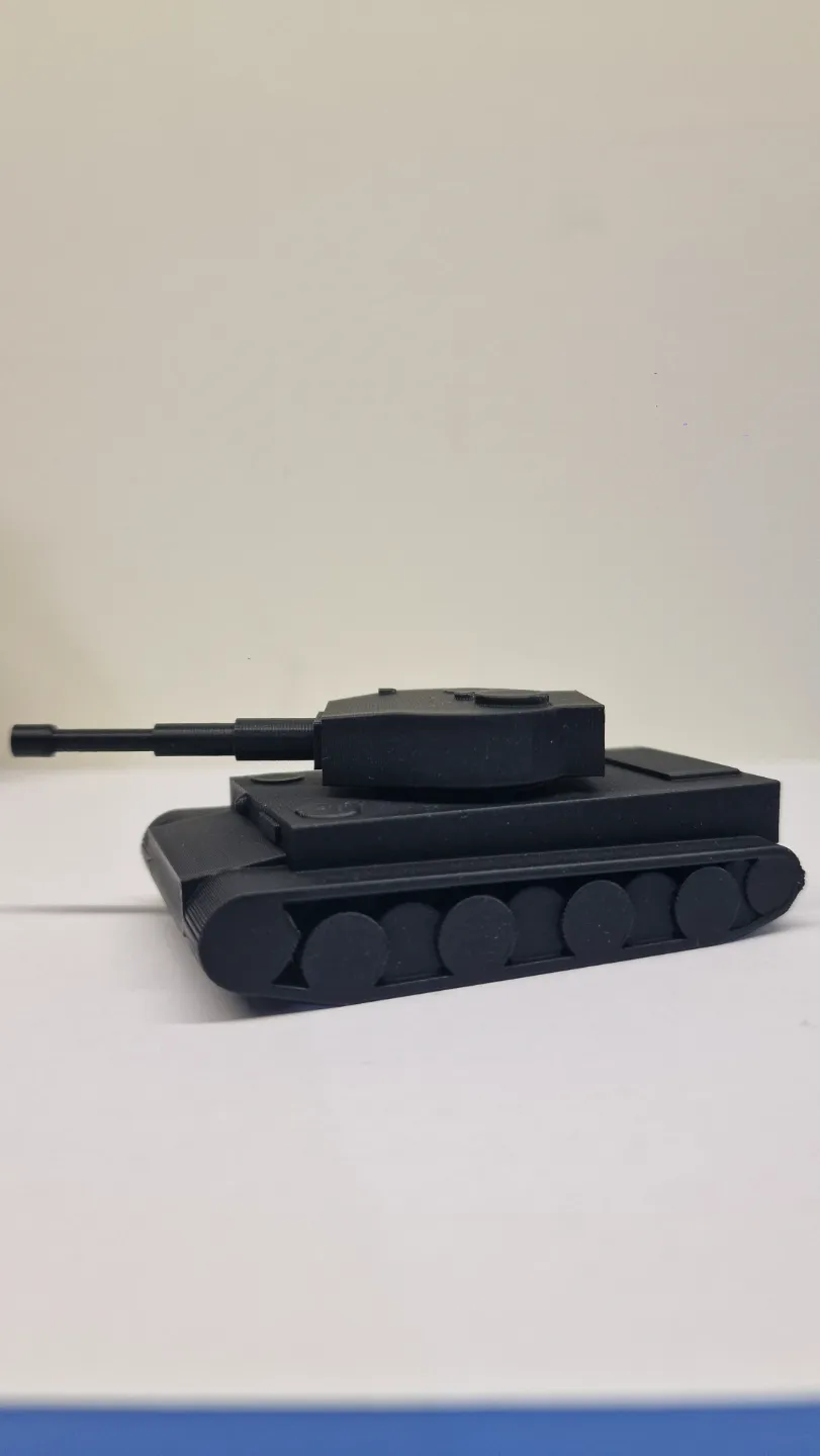 REVOLVING TIGER TANK by Luca Ciardiello - MakerWorld