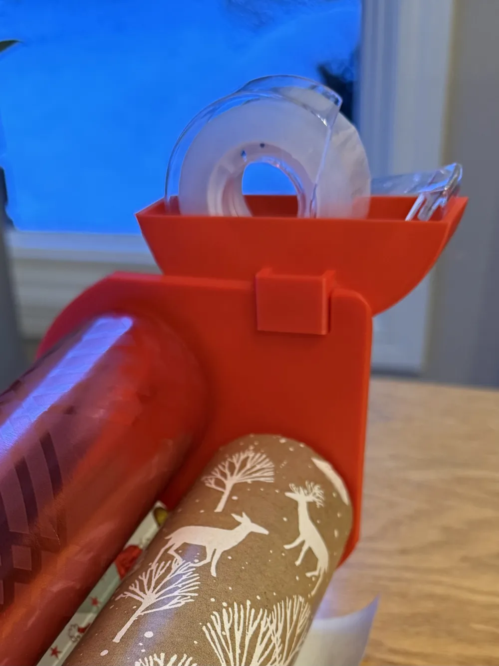 Gift Wrap Holder/Dispenser by ktbug MakerWorld: Download Free 3D Models
