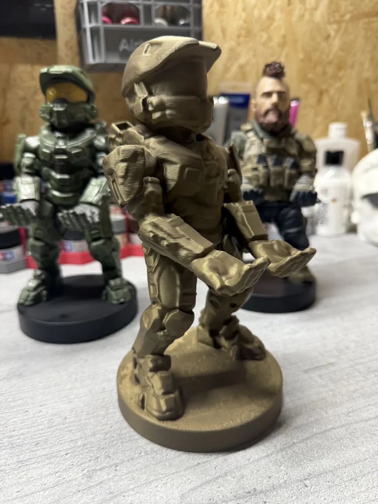 Halo The Master Chief Gamepad Holder by Talvor MakerWorld: Download ...