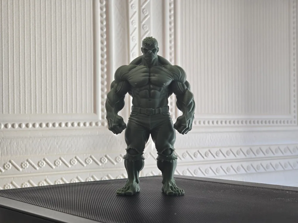The Incredible Hulk – High-Detail Statue - Free 3D Print Model - MakerWorld