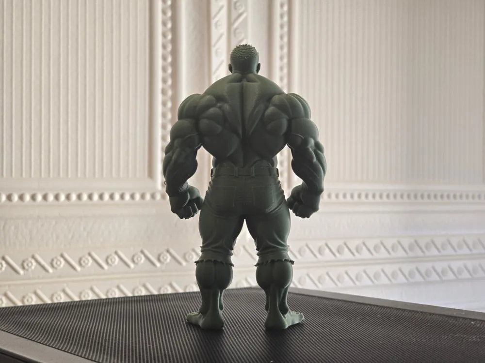 The Incredible Hulk – High-Detail Statue - Free 3D Print Model - MakerWorld