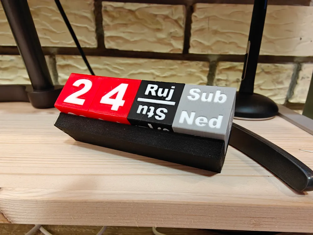 Manual Calendar Date Display for desk. by drvenipatuljak - MakerWorld