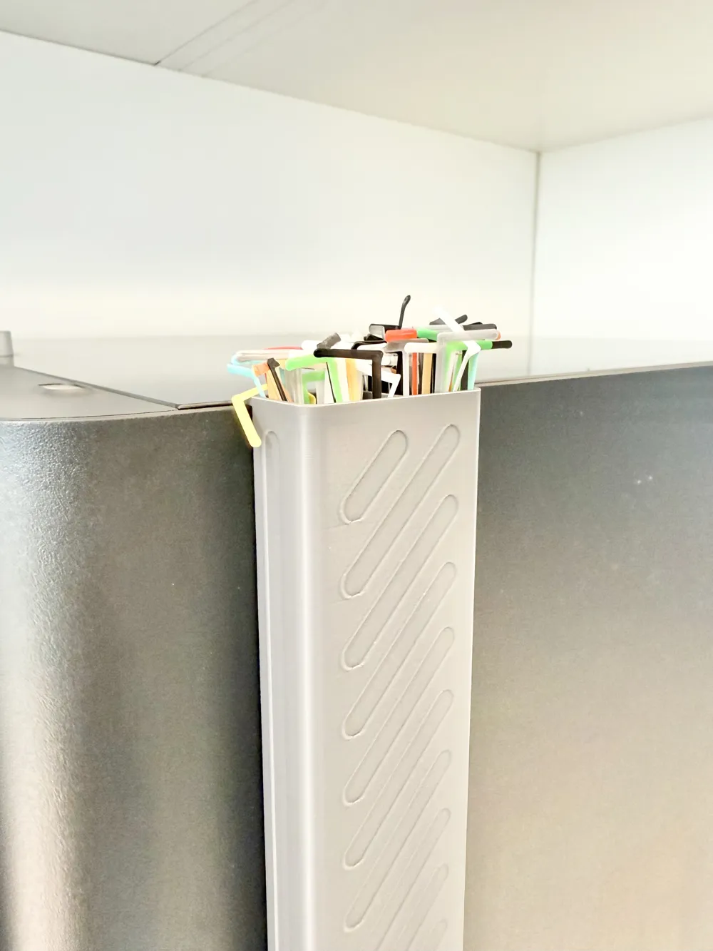 Poop Line Bin - Free 3D Print Model - MakerWorld