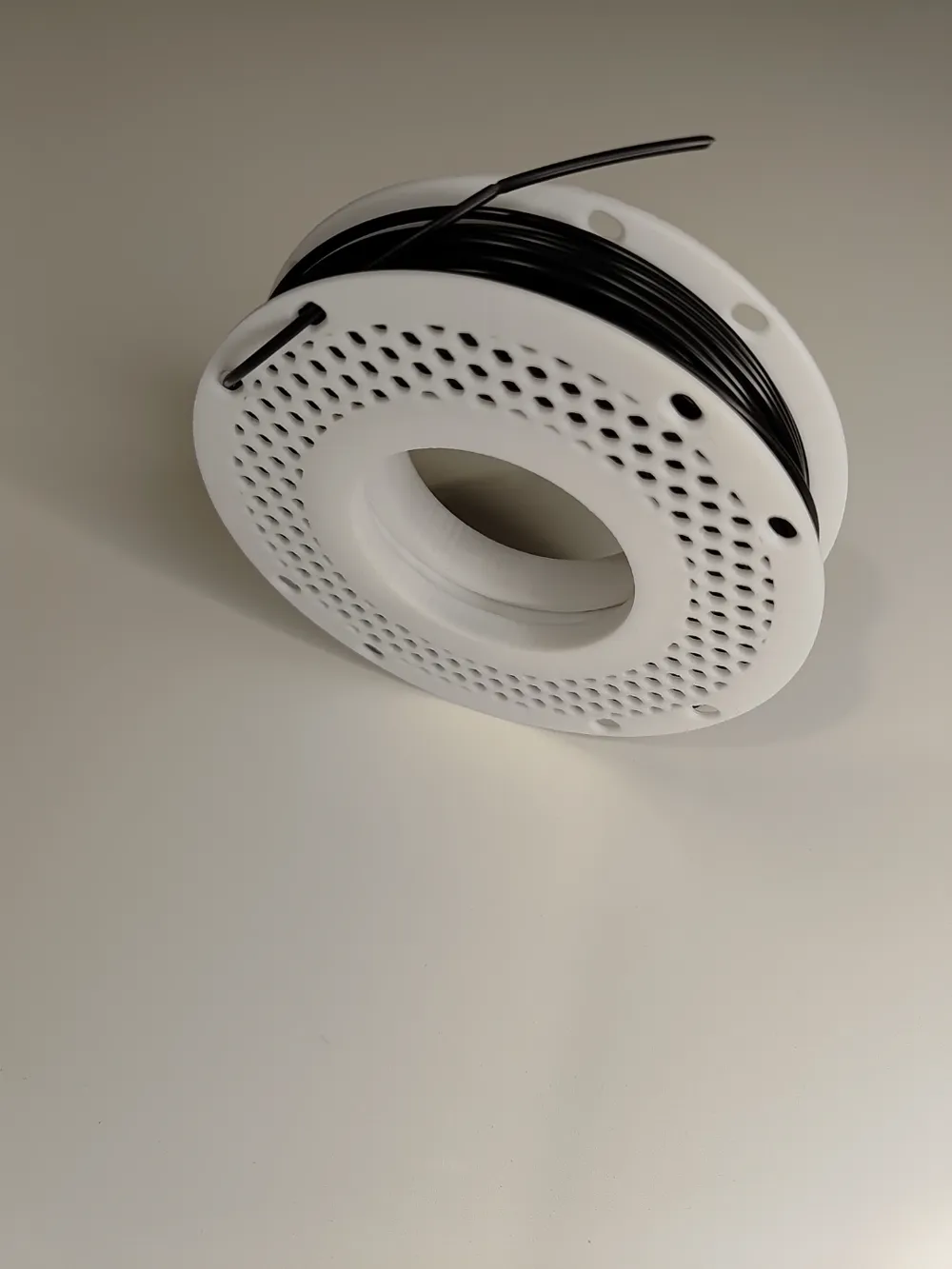 Small spool for filament sample (100g) by 3dagon MakerWorld: Download ...