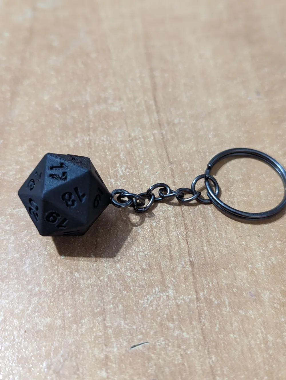 D20 Keychain by ktothestank - MakerWorld