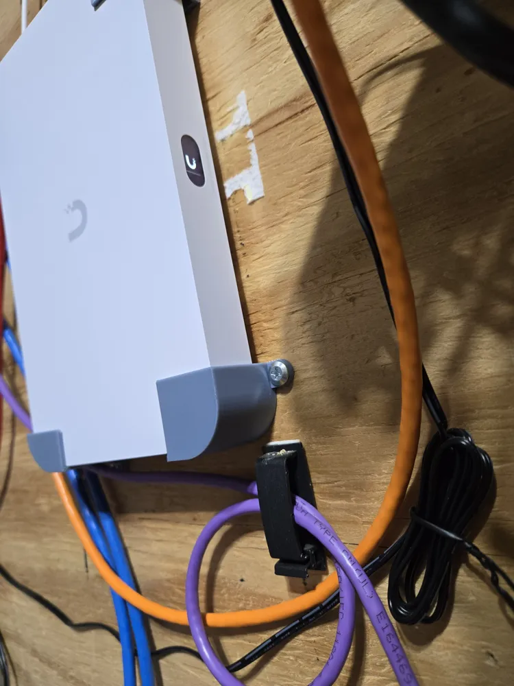 Coins de montage Ubiquiti Cloud Gateway Fiber - Modèle d'Impression 3D ...