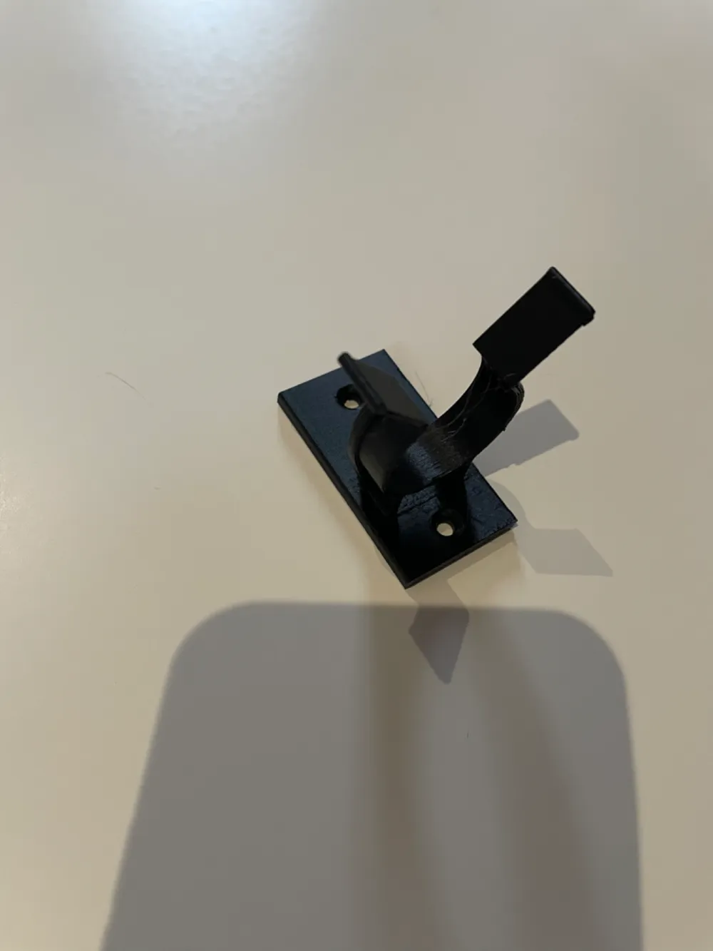 Kitchen baseboard clip with screws by Filippo - MakerWorld