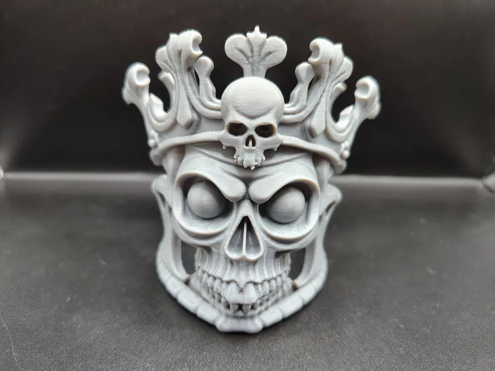 Undead King – Skull with Crown by MagiczneDruki3D MakerWorld: Download ...