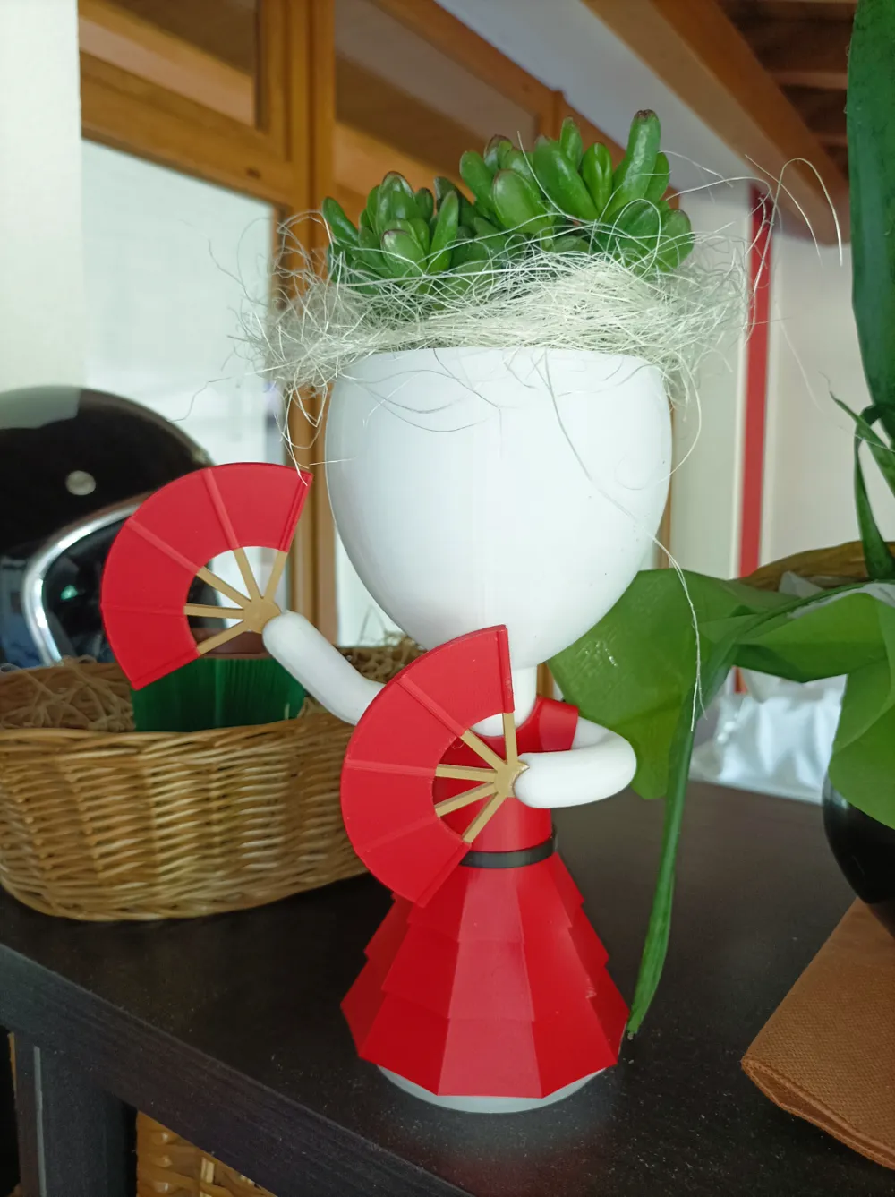 robert flamenco planter by fmor MakerWorld: Download Free 3D Models