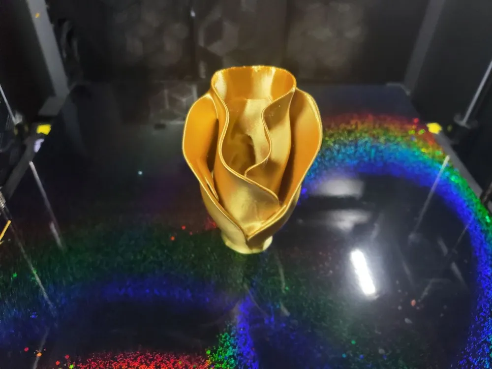 Rose Body Vase - Free 3D Print Model - MakerWorld
