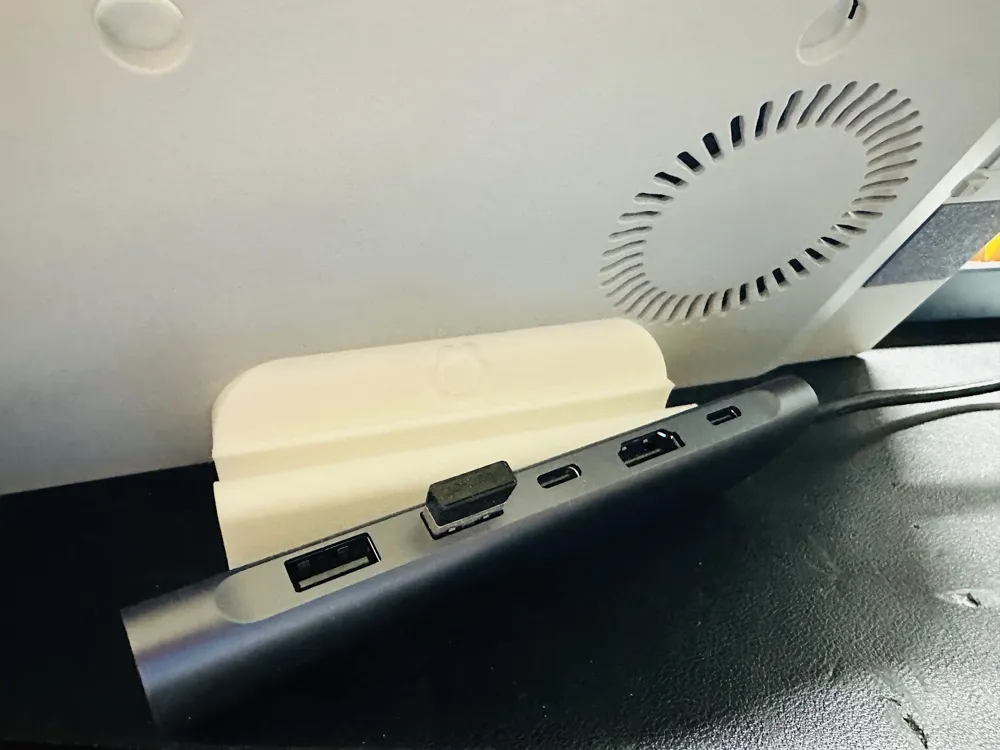 Framework Cooler Master Case Stand + USB C hub slot by Jerich0 - MakerWorld