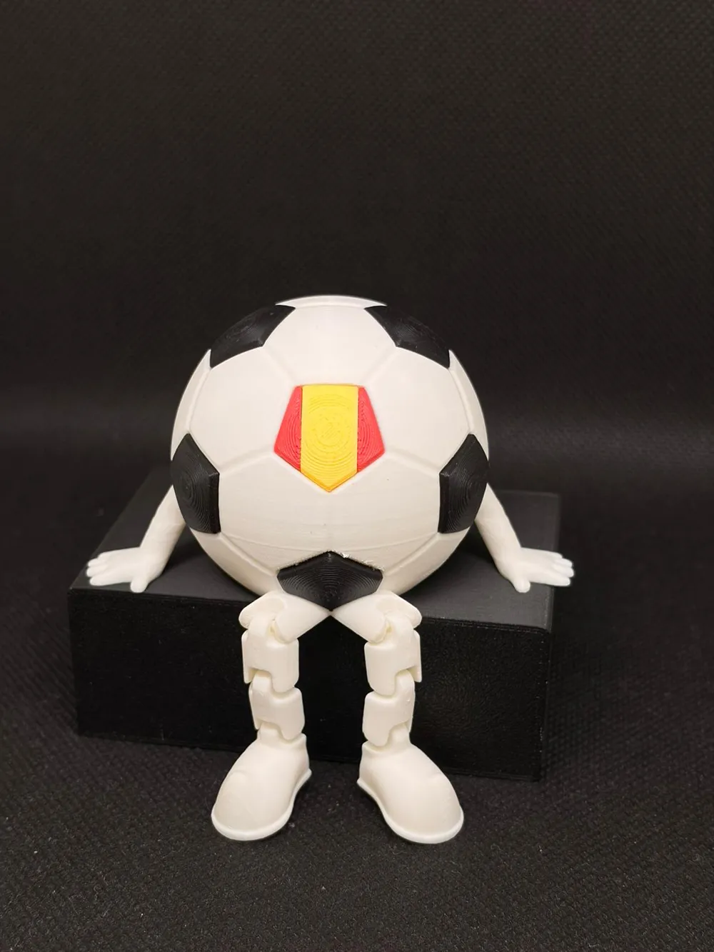 Articulated Soccer World Cup Buddy with flags - Free 3D Print Model ...