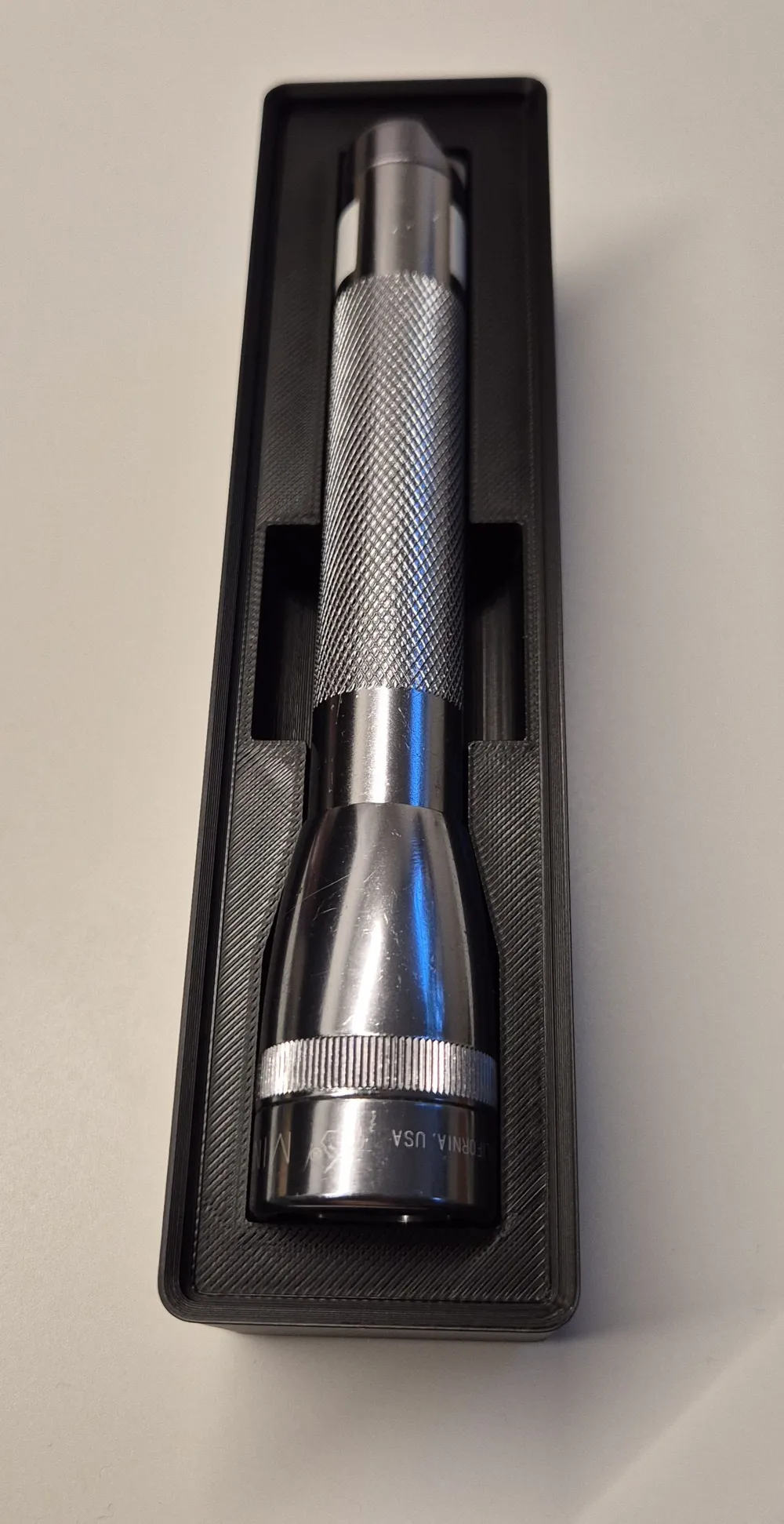 Gridfinity 4x1 for Maglite Mini - Free 3D Print Model - MakerWorld