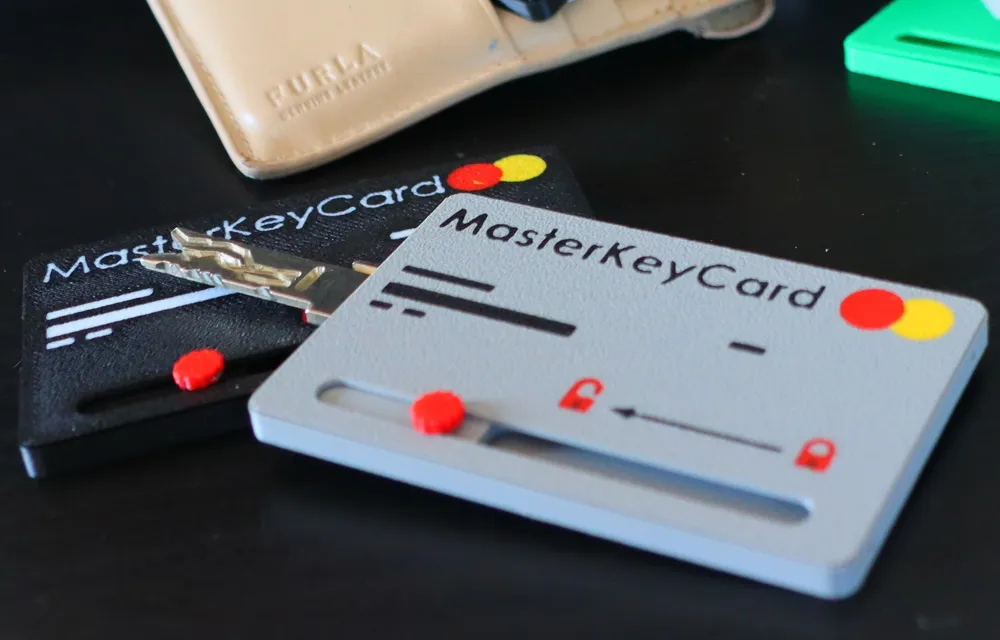 The Key-Card Version 2 (harder locking mechanism) by Acrylonth ...