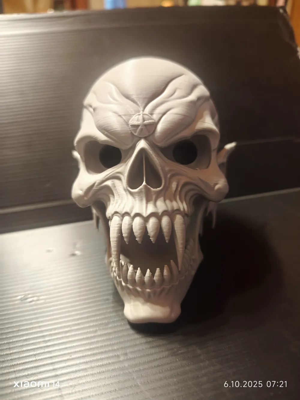 vampire skull - Free 3D Print Model - MakerWorld