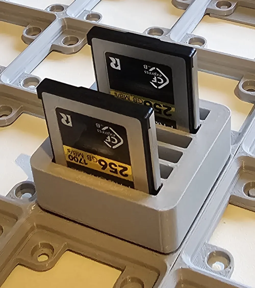 Gridfinity CFExpress Card Holder for 6 cards 1x1 by DerHerman - MakerWorld