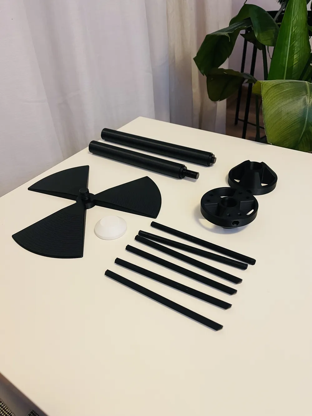 Two-Tier Rotating Display Stand - Free 3D Print Model - MakerWorld