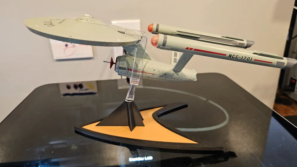 Eaglemoss Ship Stands - Star Trek TOS Emblem by brian-callen - MakerWorld