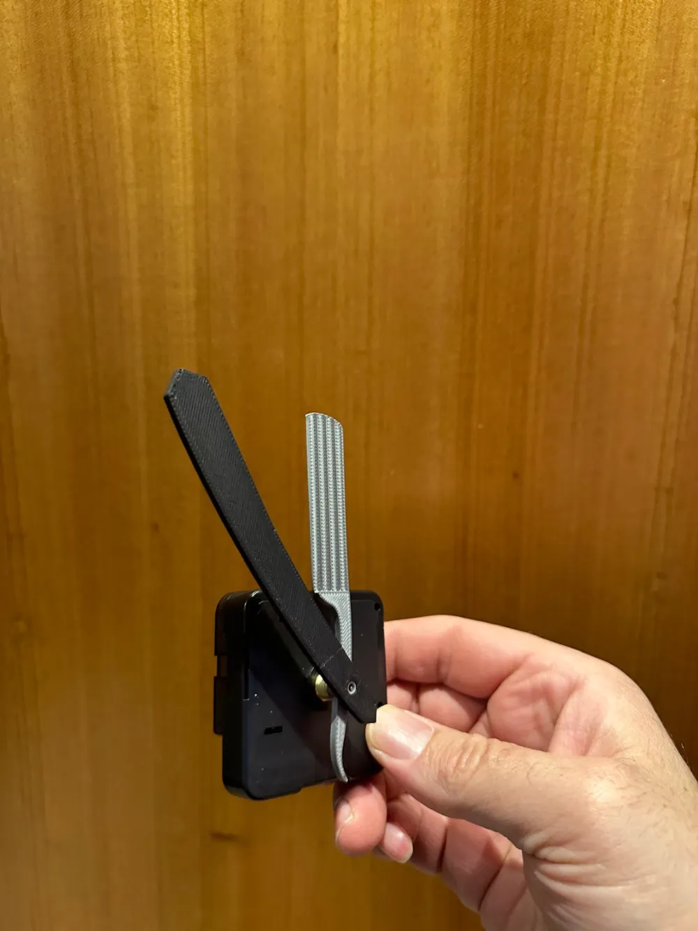 barber's razor clock hands by andre_caminha - MakerWorld