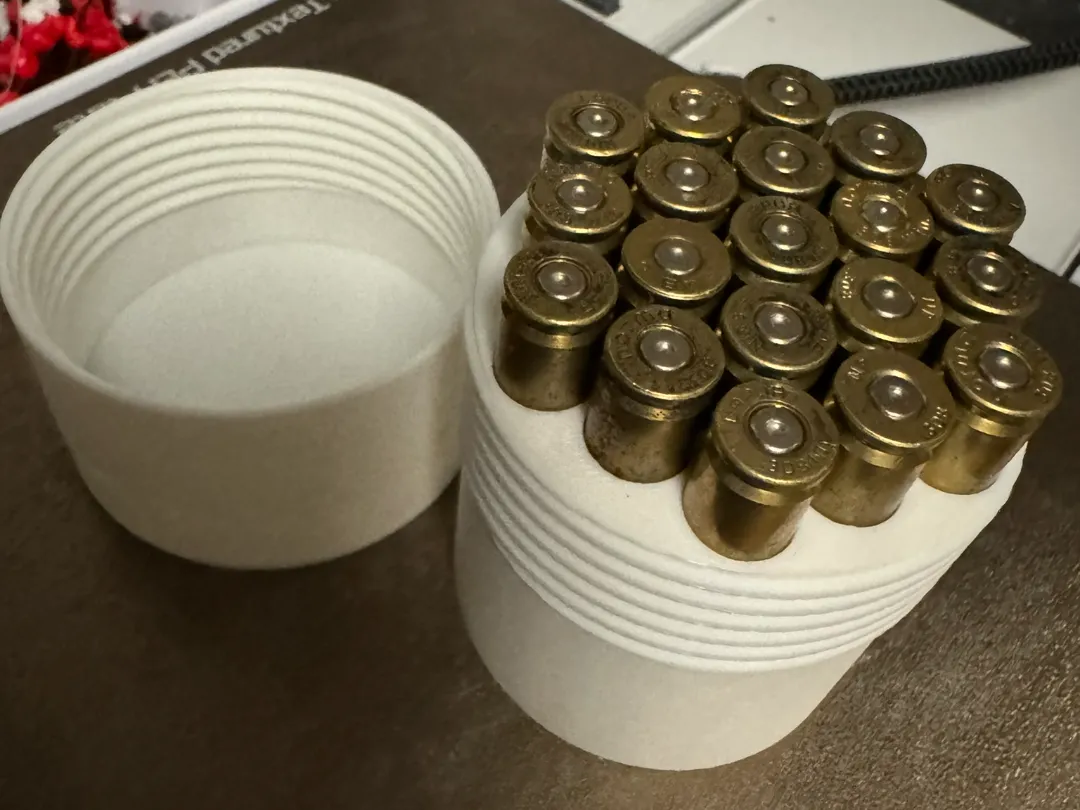 Contêiner para 19 cartuchos 308win V2 por Walkonwater3D MakerWorld ...