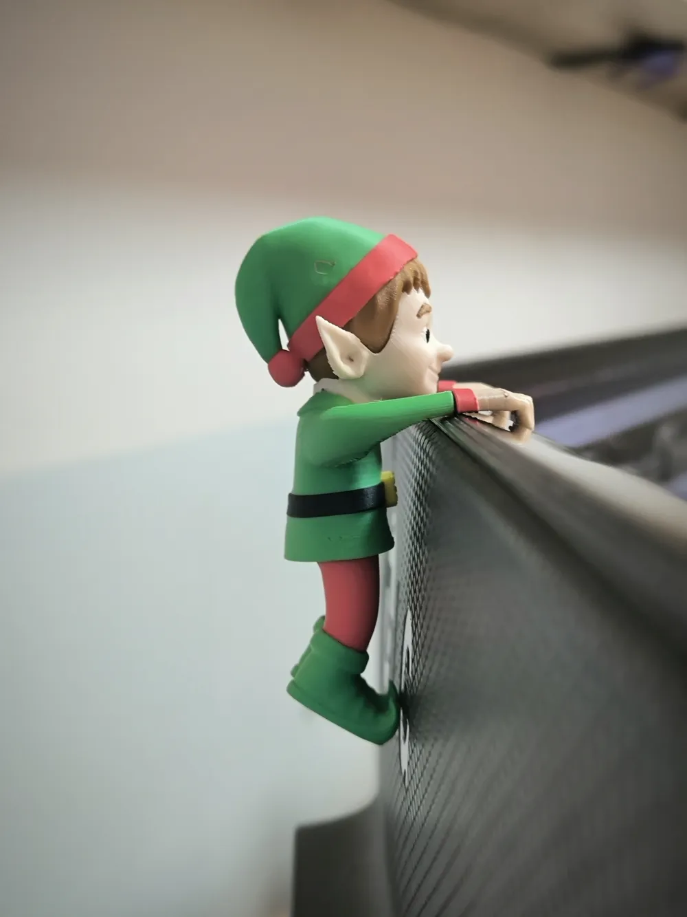 Monitor Elf - Free 3D Print Model - MakerWorld